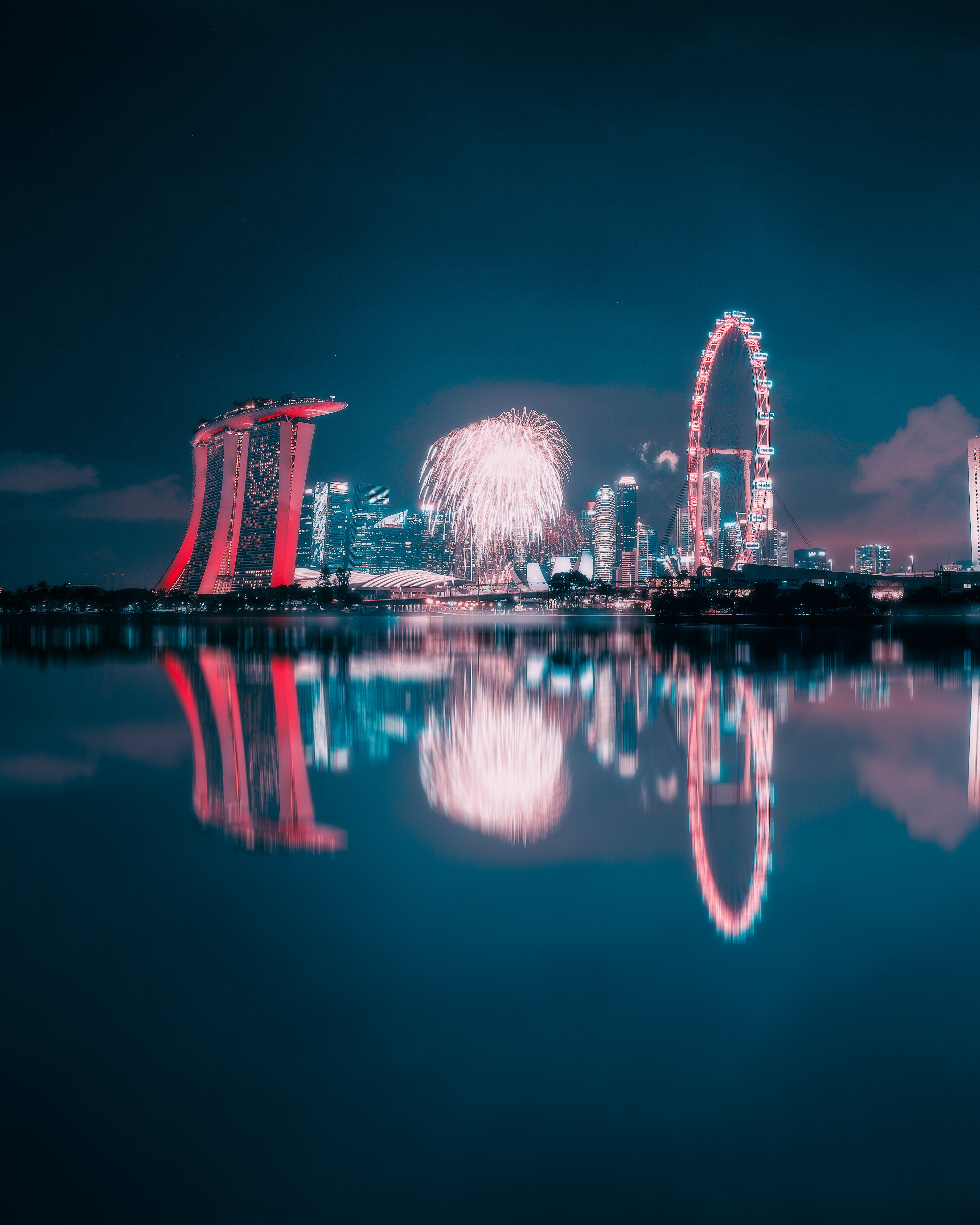 Kostenlose Hintergrundbilder Feuerwerk Über Dem Gewässer Während Der ... Kostenlose Hintergrundbilder Feuerwerk Über Dem Gewässer Während Der ...