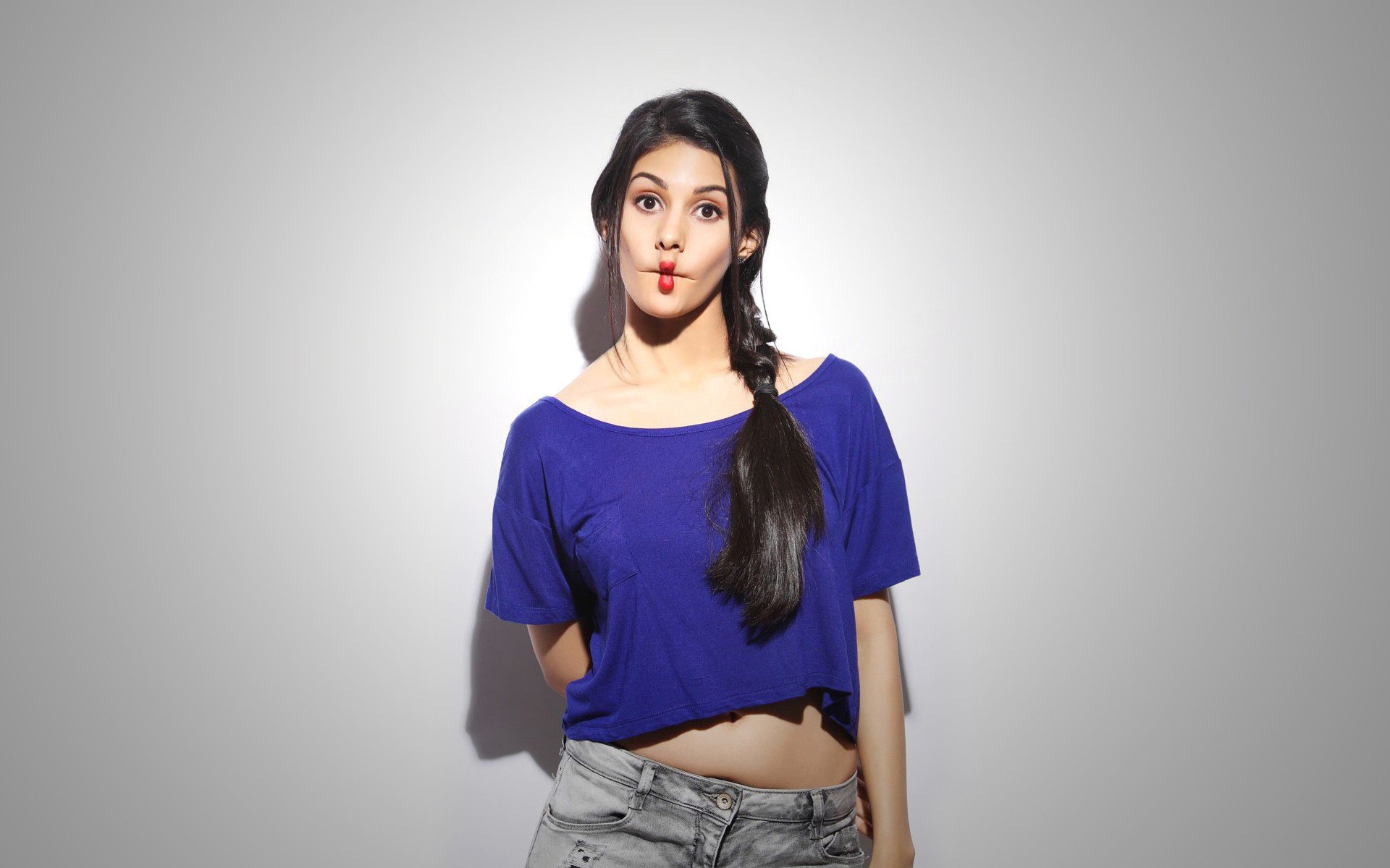 Wallpaper Cute Amyra Dastur, Bollywood, Actor, Tamil Cinema, Joint ...