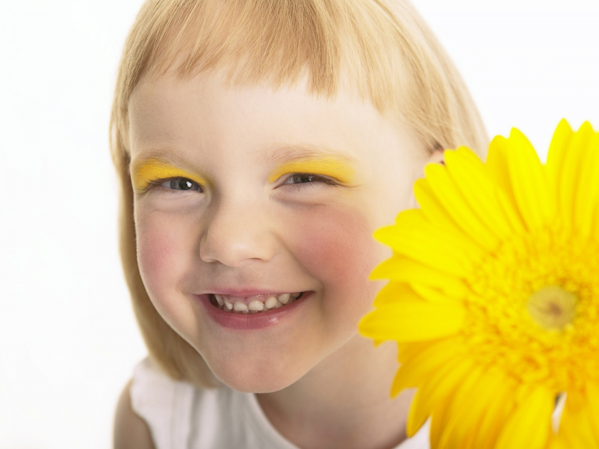 Wallpaper Yellow, Facial Expression, Eyebrow, Nose, Woman, Background ...