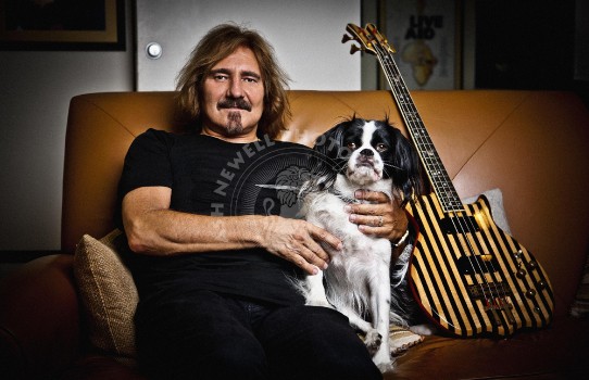 Wallpaper Dog, Geezer Butler, Sitting, GZR, Slipknot, Background ...