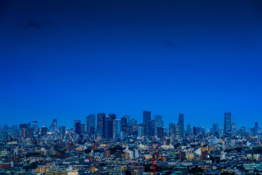 Fondos de Pantalla Ciudad Con Edificios de Gran Altura Bajo un Cielo ...